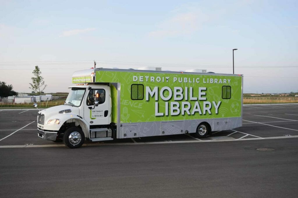 Bookmobiles - Summit Bodyworks