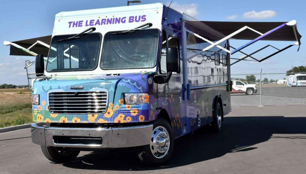 Mobile Classroom - Summit Bodyworks