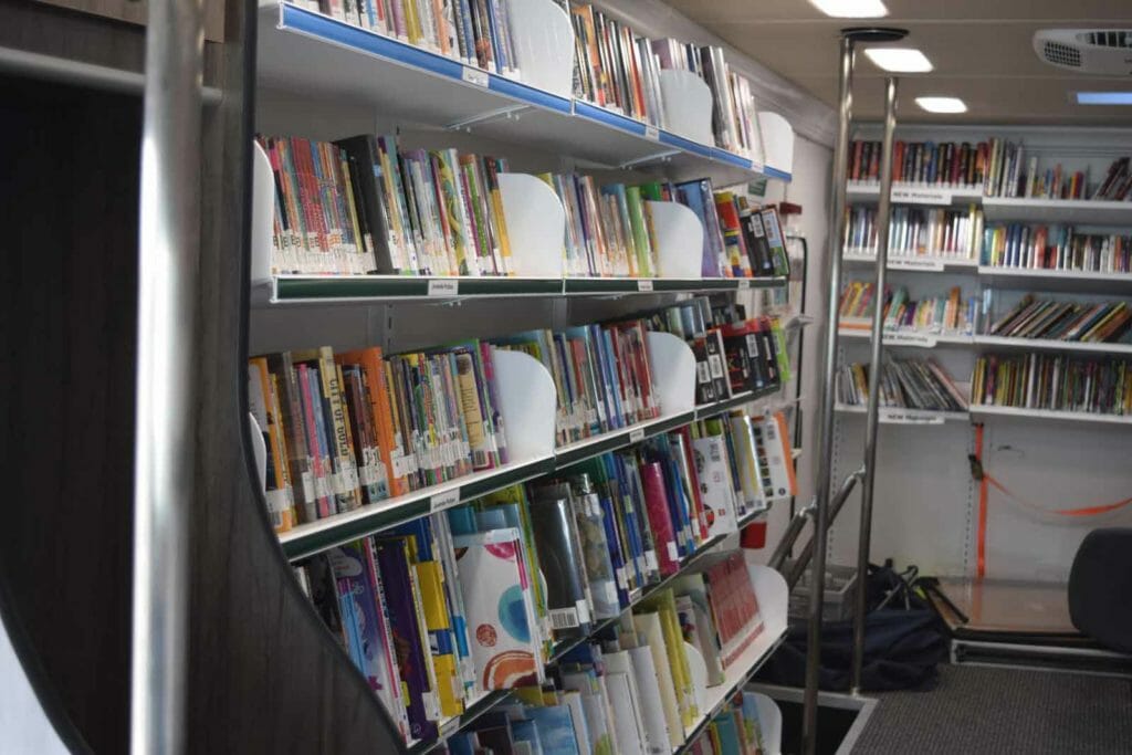 Bookmobiles - Summit Bodyworks