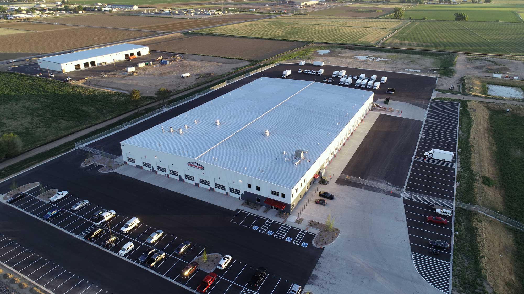 About - Summit Bodyworks