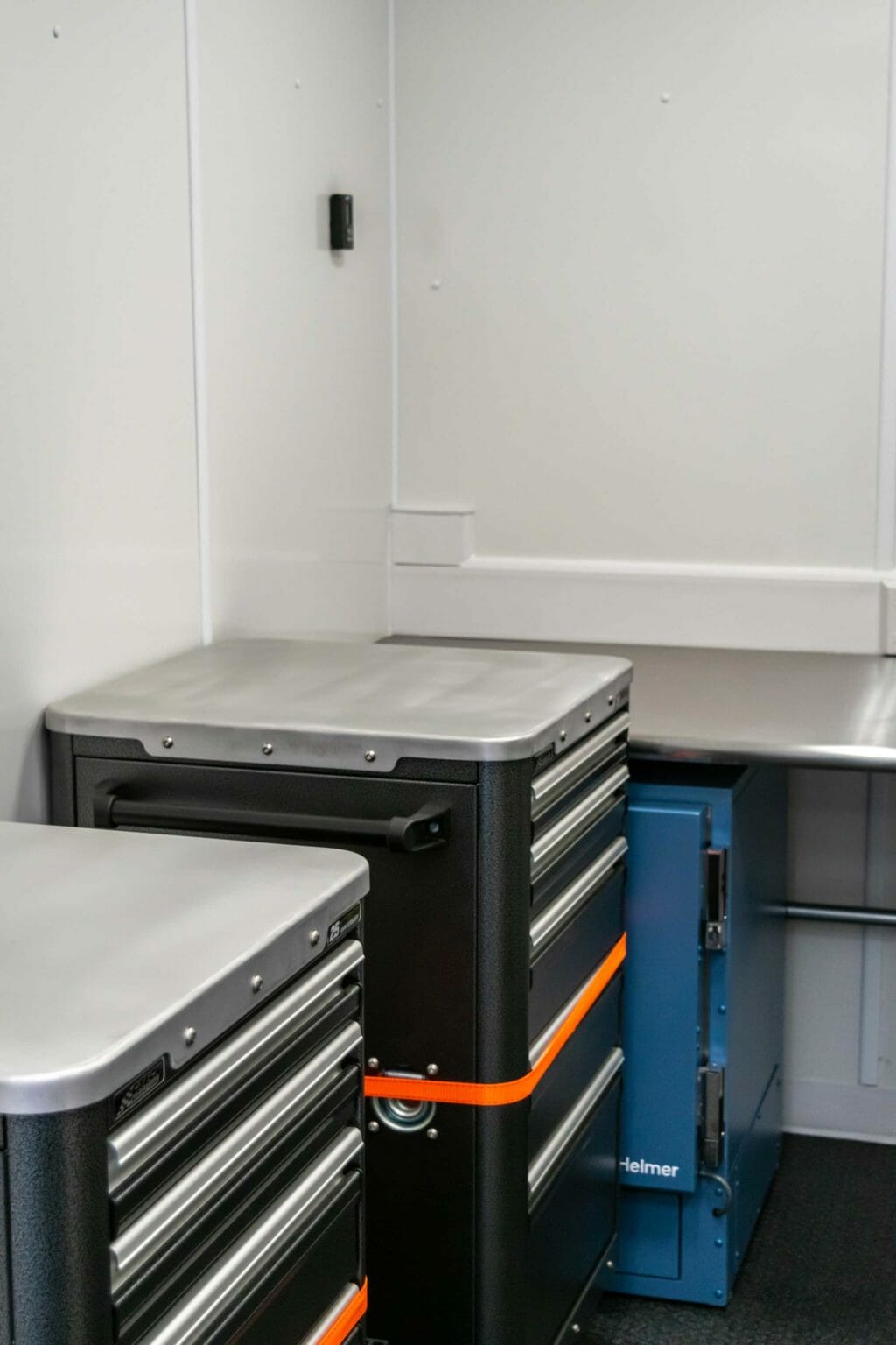 Mobile Lab Vehicles - Summit Bodyworks