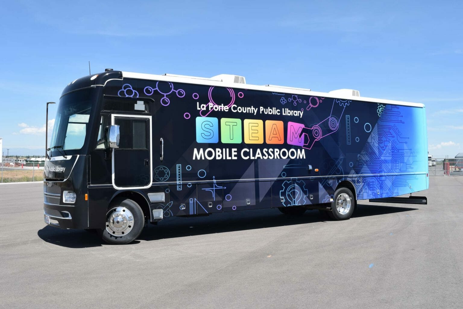 Mobile Classroom - Summit Bodyworks