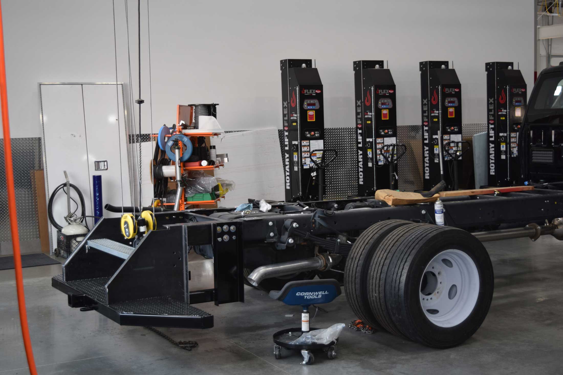 Bomb / EOD Vehicles - Summit Bodyworks