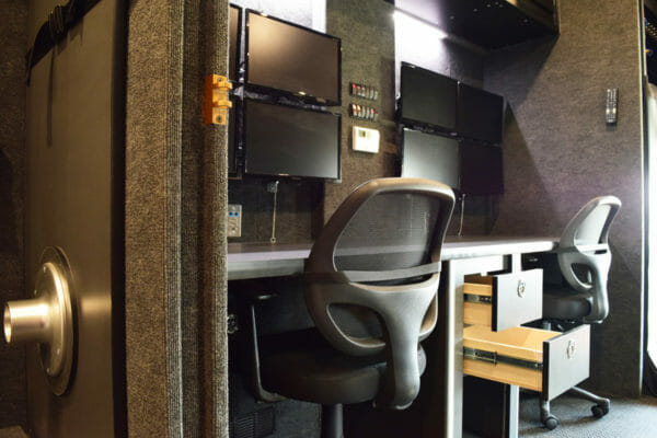 Mobile Command Vehicles - Summit Bodyworks
