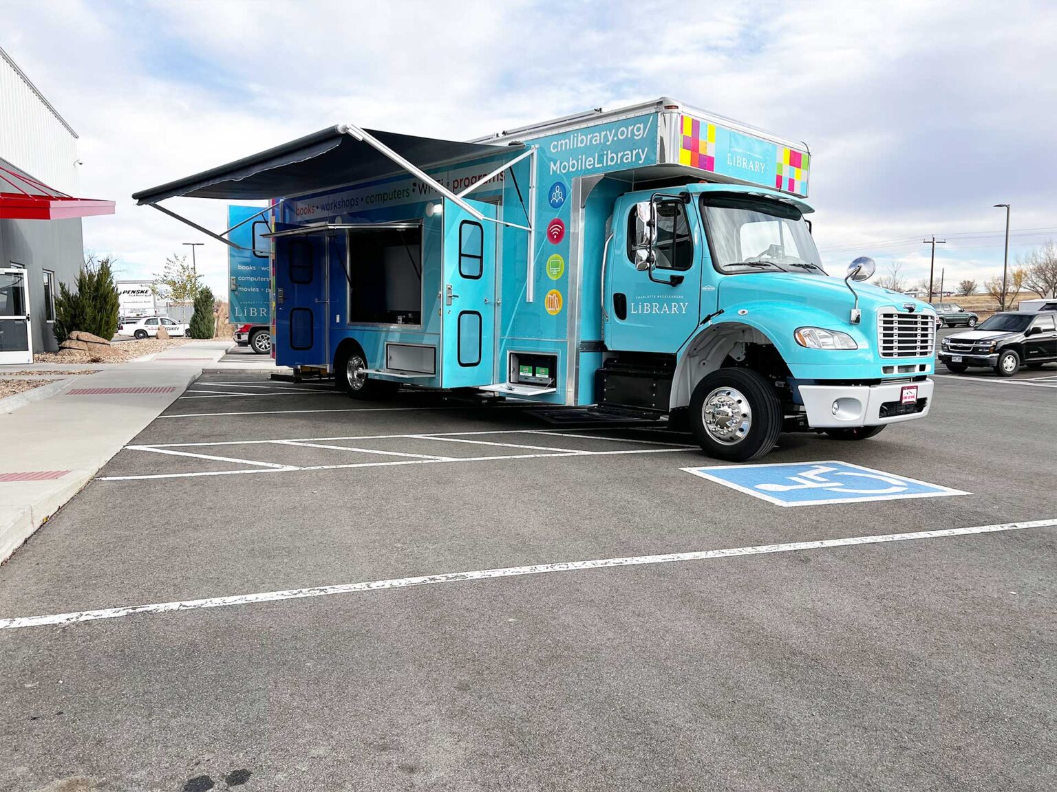Bookmobiles - Summit Bodyworks